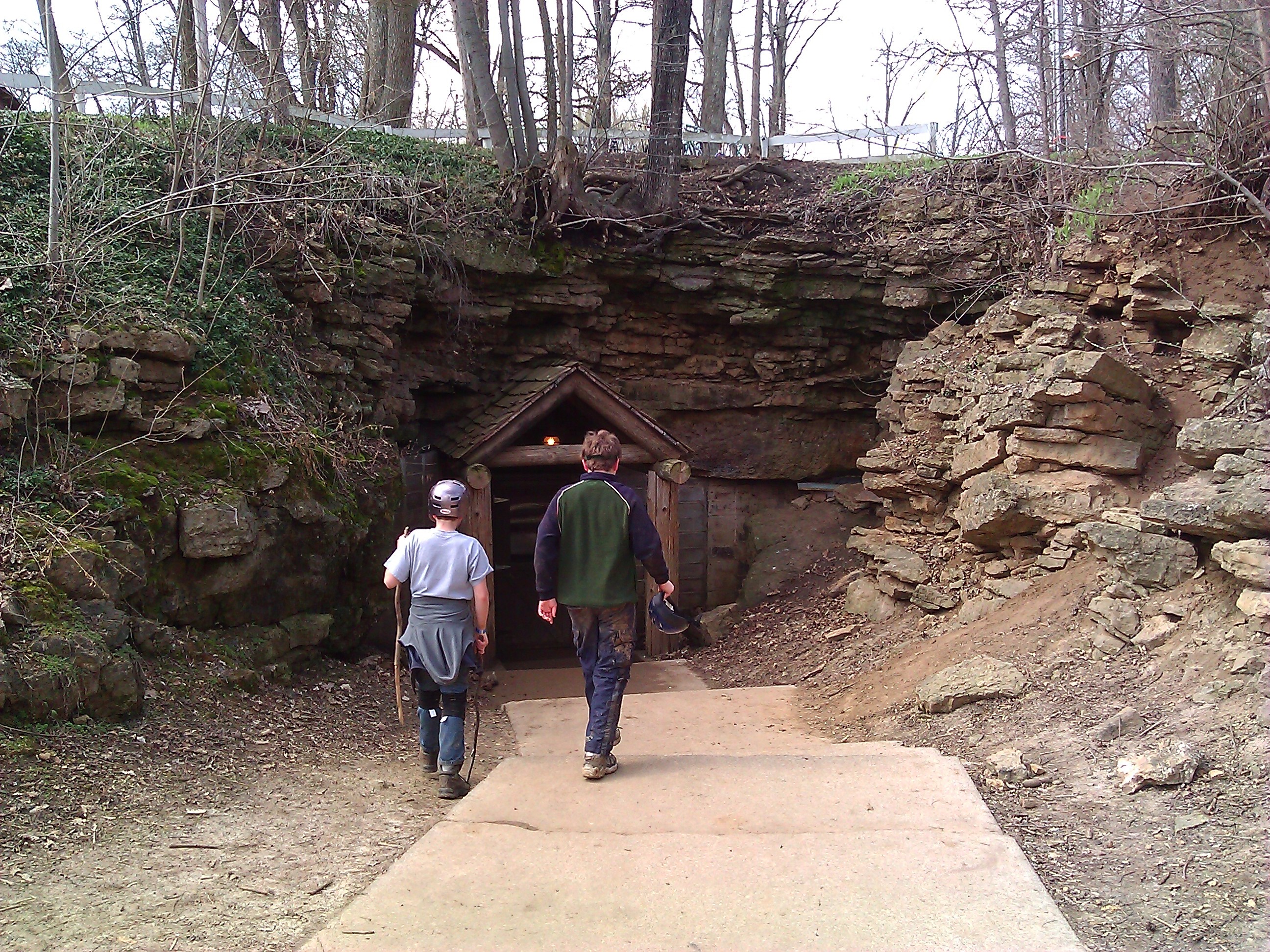 March 2014 Camping (Eagle Cave) | Naperville Troop 75 and 9075 Website